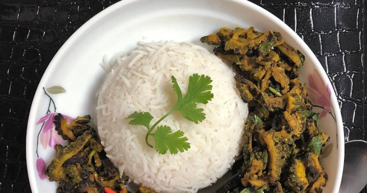 Uchche Bhaja (Bitter Gourd Fry) Recipe by Bethica Das - Cookpad