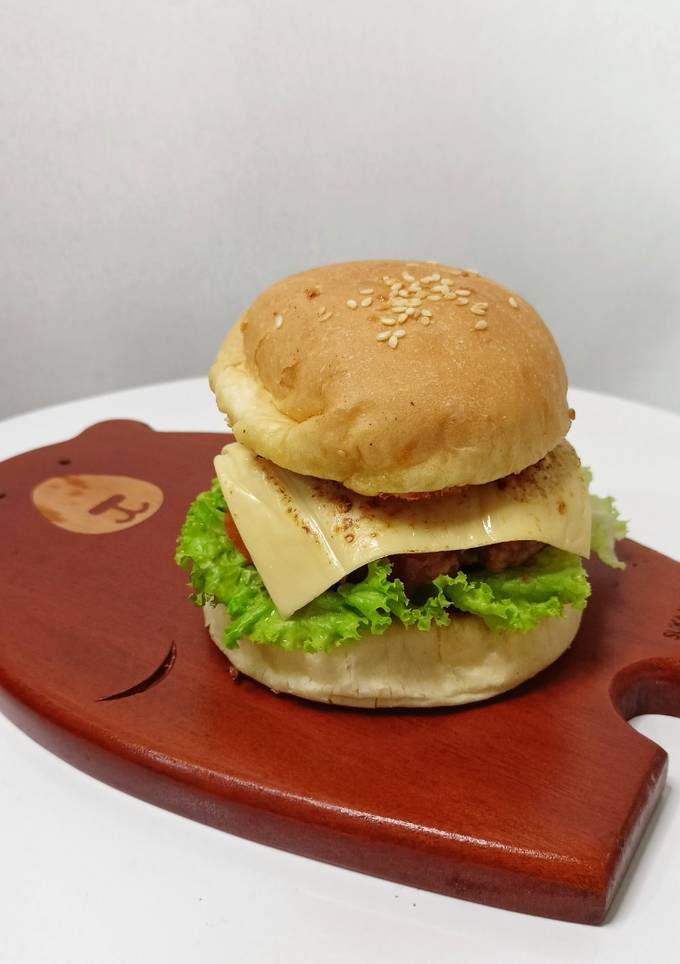 Resep Burger BBQ 🍔 Beef Patty Homemade oleh Febriyana | IG: @febbriyana ...