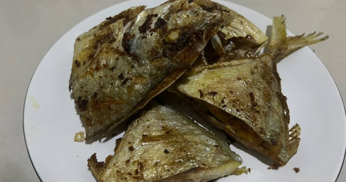 Resep Ikan Goreng Gurih dan Simpel oleh Raja Yulita Indah Sari - Cookpad