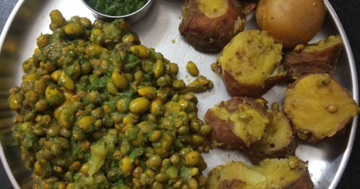 Jayshree Doshi દ્વારા રેસીપી ઉબાડીયુ (Umbadiyu Recipe In Gujarati) - કૂકપૅડ