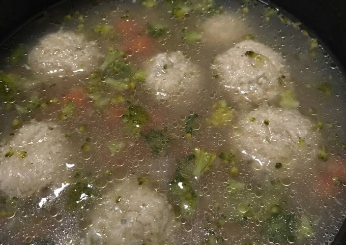 Resep Sop Bakso Kentang oleh Diah Ayu Lestari - Cookpad