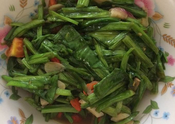 Resep Tumis sayur genjer oleh Alesha - Cookpad