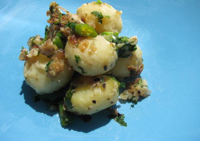 Aloo Dry Recipe by Usha Banerjee - Cookpad
