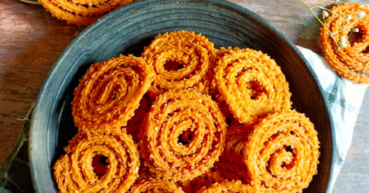 Rice Wheat Flour Chakri Recipe by spicequeen - Cookpad