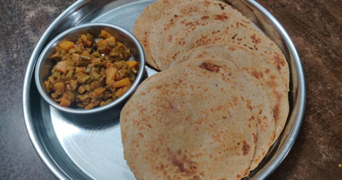 Bhakri (Gujarati Flatbread) Recipe By Saloni & Hemil