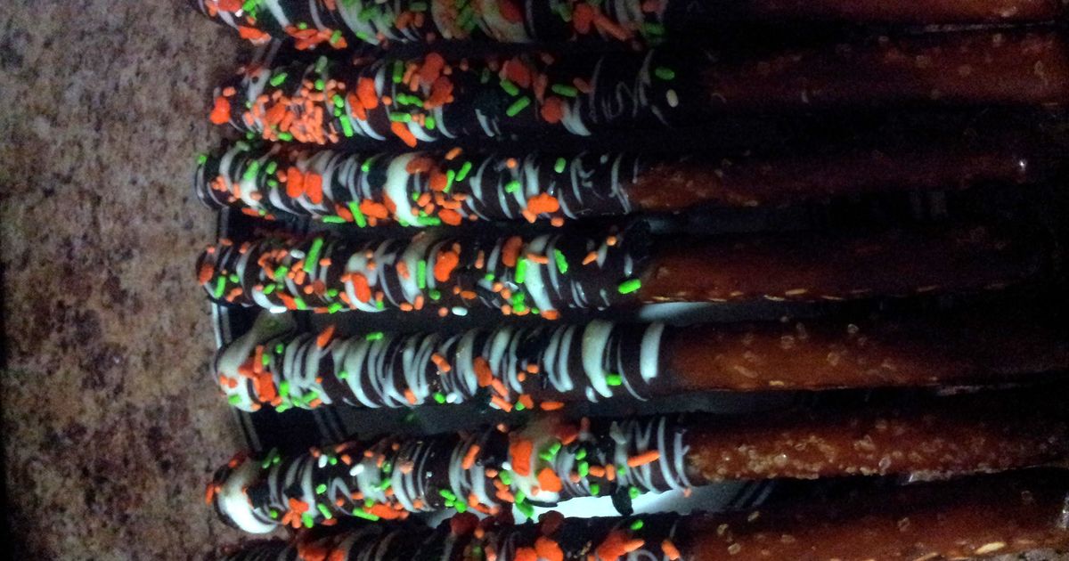 Chocolate Pretzel Rods Or Magic Wands For The Kids Recipe By Carrie