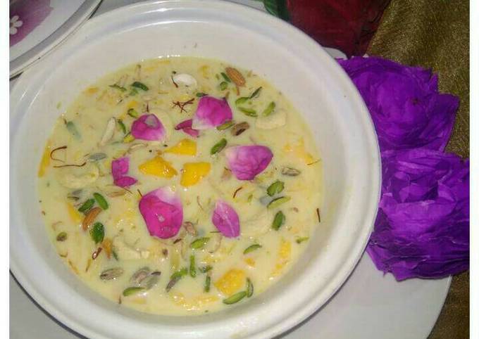 Mango rabri Recipe by Anjana Sahil Manchanda - Cookpad