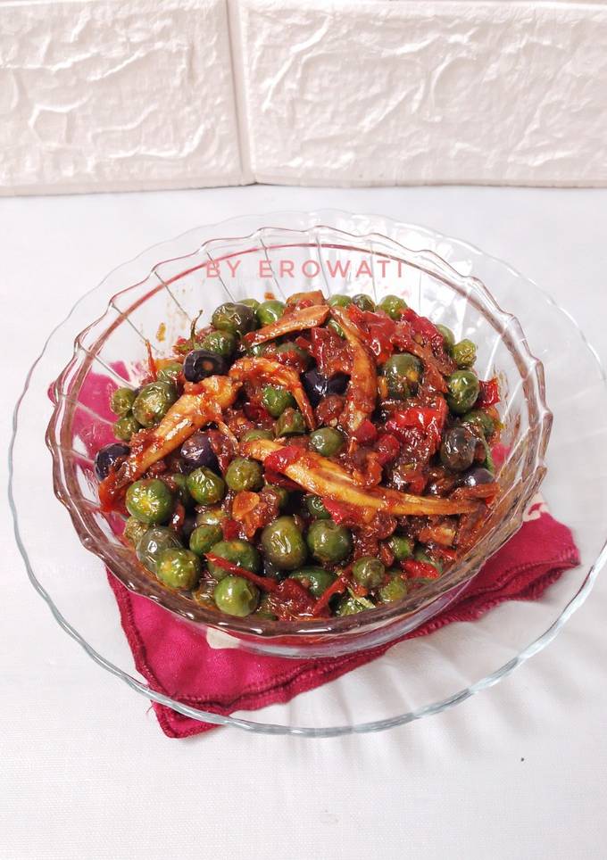 Resep Sambal Terasi feat Cepokak + Teri oleh Erowati - Cookpad