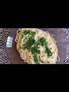 Fideos Al Pesto 15' Receta de Martina Di Trento- Cookpad