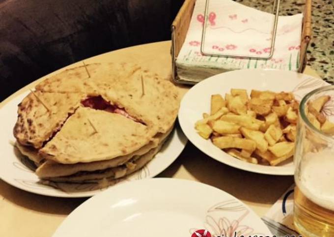 Pitta club με ομελέτα συνταγή από τον/την Ευθυμίου Εβίτα - Cookpad