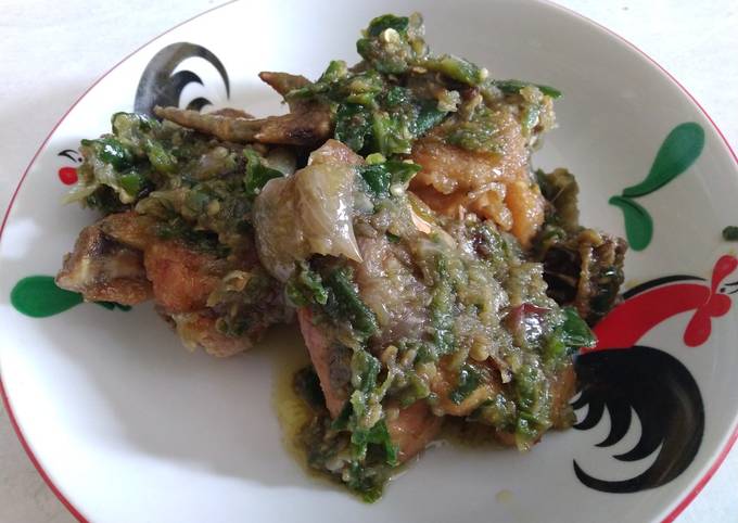 Resep Ayam cabe ijo oleh Mella Soeboeh - Cookpad