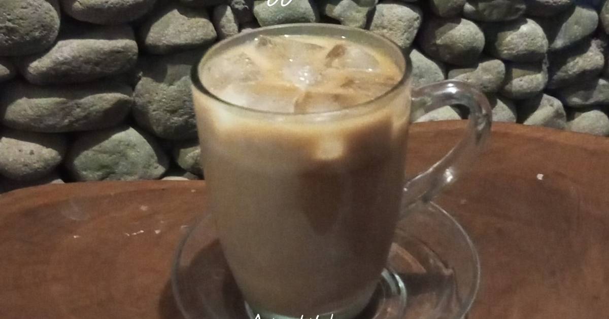 Resep Ice Coffee Latte oleh anisatur raehan - Cookpad