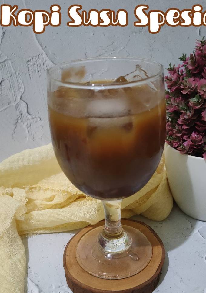 Resep 365. Es Kopi Susu Special oleh Santhywi Priyanto - Cookpad
