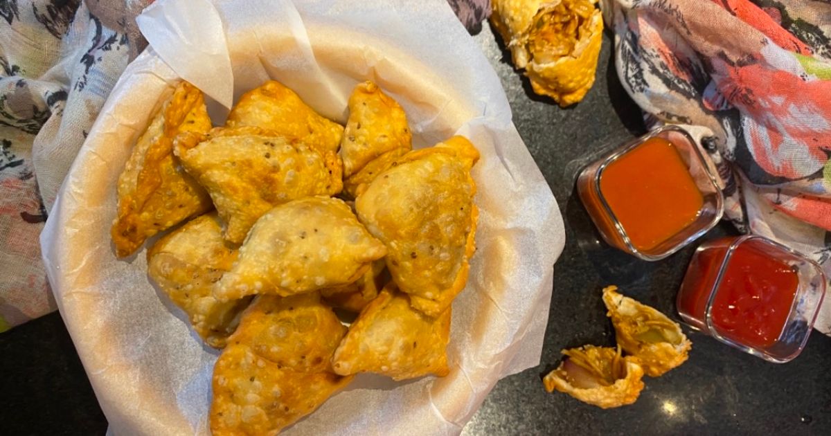 Chinese Samosa/ Noodles Samosa Recipe by Prachi Singhal - Cookpad