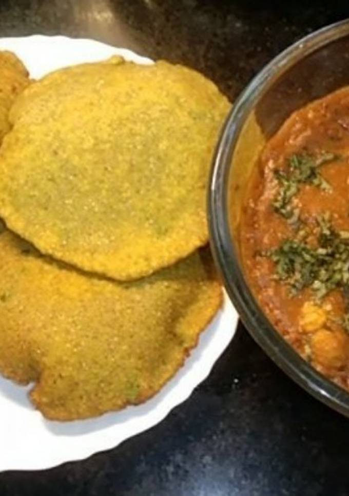 Bengali Recipe Koraisuti Luchi Recipe by Krishna Biswas - Cookpad