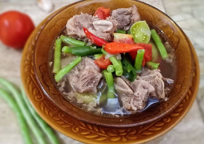 Resep Asem-asem Iga oleh Hesti Puspaya Tutik - Cookpad