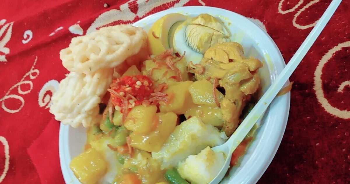 Resep Lontong Sayur Blasteran oleh Raihanah Rufaidah Mariyah - Cookpad