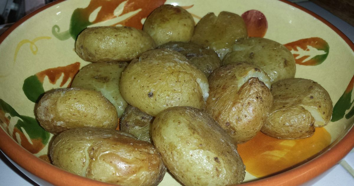 Papas Arrugadas (Wrinkled Potatoes) Recipe by Rae