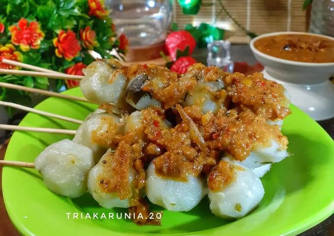 Resep Cilok bumbu kacang oleh tria karunia - Cookpad