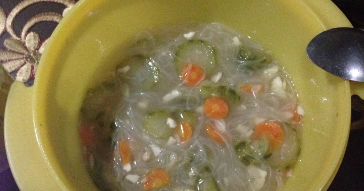 Resep Sayur sop Oyong, wortel dan soun oleh yuniakhomsati - Cookpad