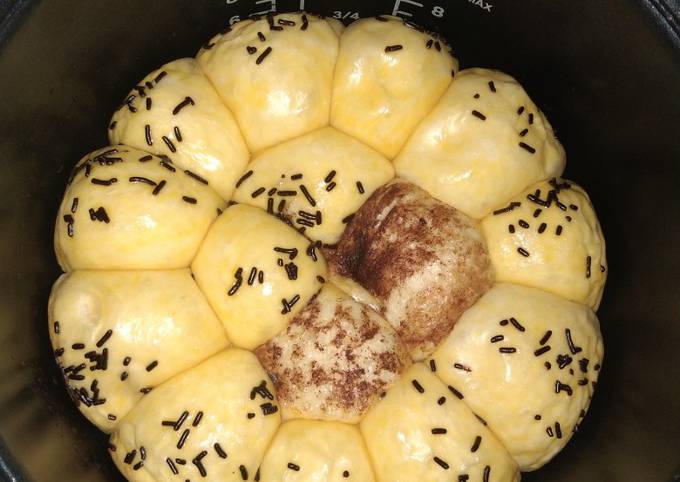 Resep Roti Sobek Empuk Rice Cooker oleh Rizki Astuti - Cookpad