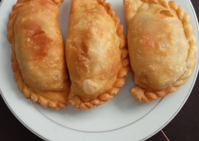 Resep Kulit Pastel 4 Bahan oleh Prihartini Zulvi - Cookpad