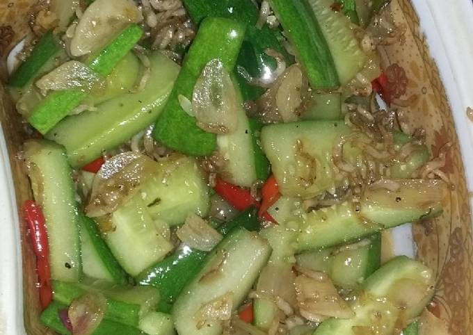 Resep Tumis Timun Teri Medan oleh Nacill - Cookpad