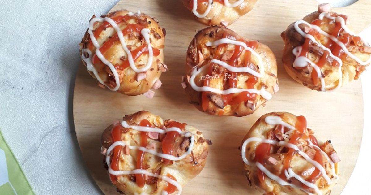 Resep Roti Babka Pizza Mini oleh Mama fathan - Cookpad