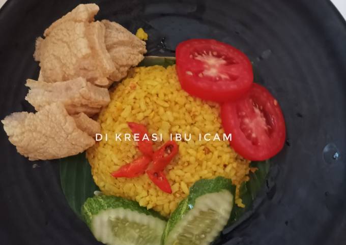 Resep Nasi Goreng Kunyit oleh Nindiap - Cookpad