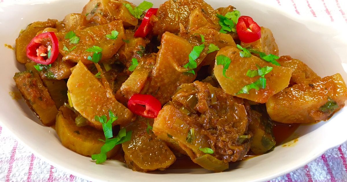 Radish Curry: (Mooli Ki Sabzi) Recipe by Lubna’s Kitchen - Cookpad