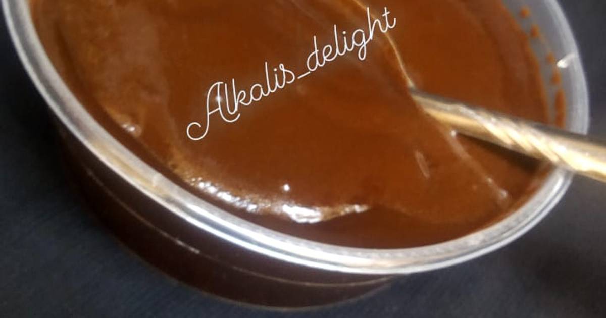Homemade chocolate syrup girki daga Alkali's_Delight - Cookpad