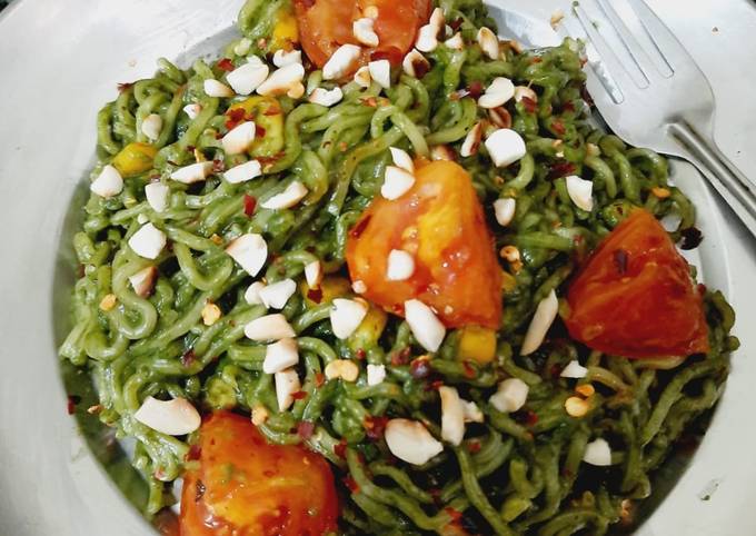 Spinach🌱and sweet corn🌽 noodles Recipe by Jayakrite Kande - Cookpad