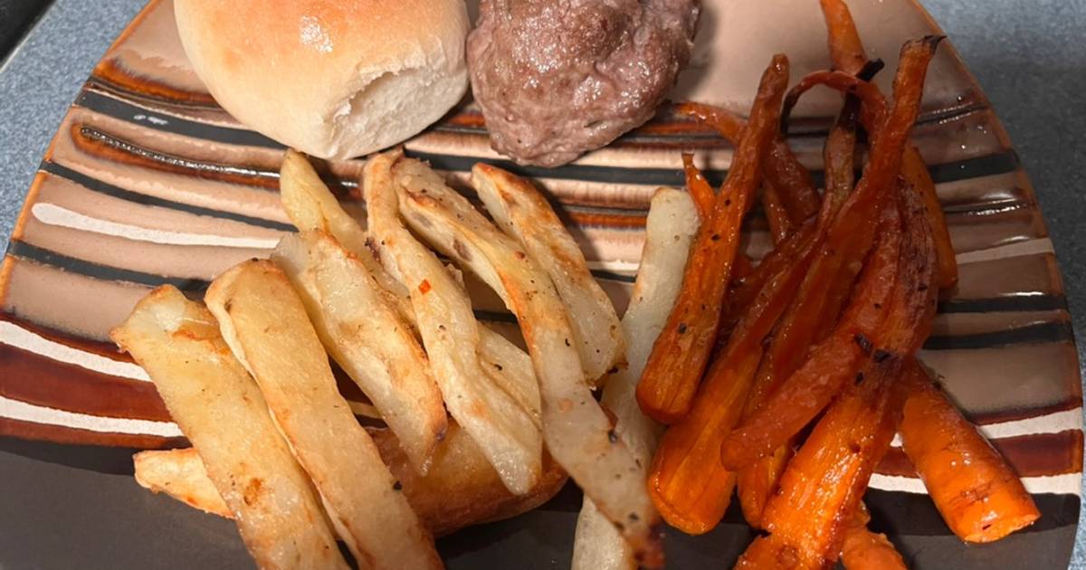 Meatloaf Balls w/roasted carrots & potatoes Recipe by Nichole - Cookpad