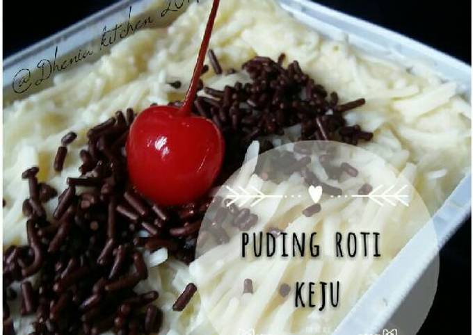 Resep Puding roti keju simple oleh Dhenia Zhaier - Cookpad