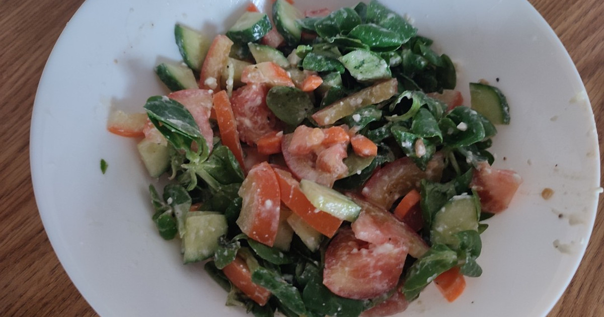 Ensalada Con Feta (81 Kcal) Receta de José David González Martínez- Cookpad