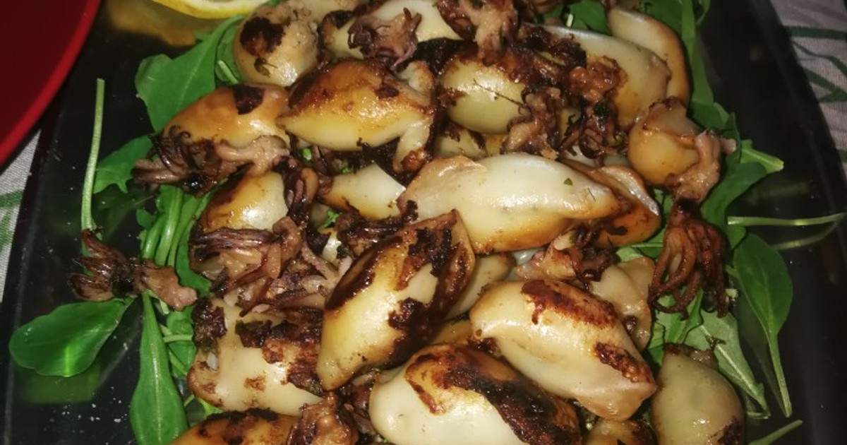 Καλαμαράκια γεμιστά με ρύζι Συνταγή από τον/την Πετρος Καραγιαννης ...