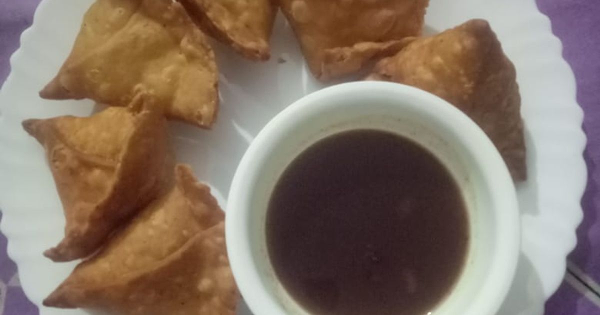 Chatpate Aloo Paneer Samosa Recipe by Kamini Monga - Cookpad
