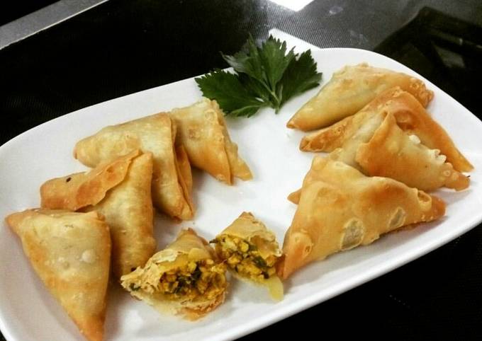 Resep Samosa isi ayam oleh Tia Maulina - Cookpad
