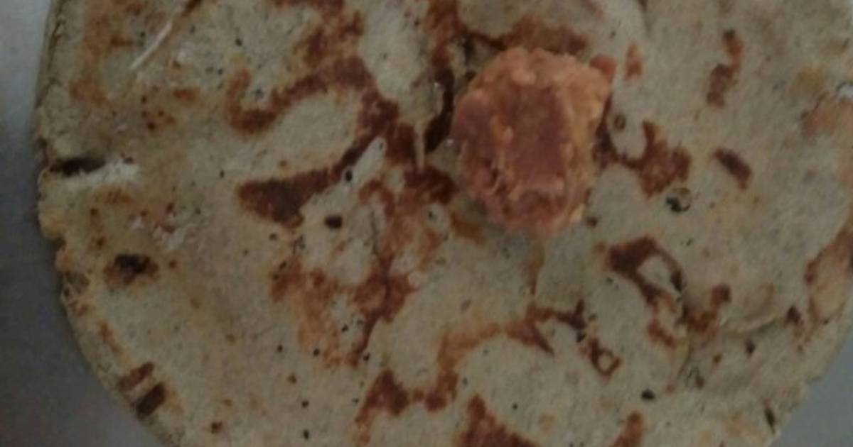 Vandna bosamiya દ્વારા રેસીપી બાજરા નાં લોટ નો રોટલો(bajra na lot rotlo ...