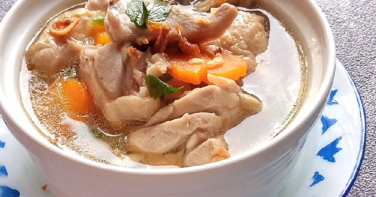 Resep Sop Ayam Wortel oleh Ummu Alfard - Cookpad