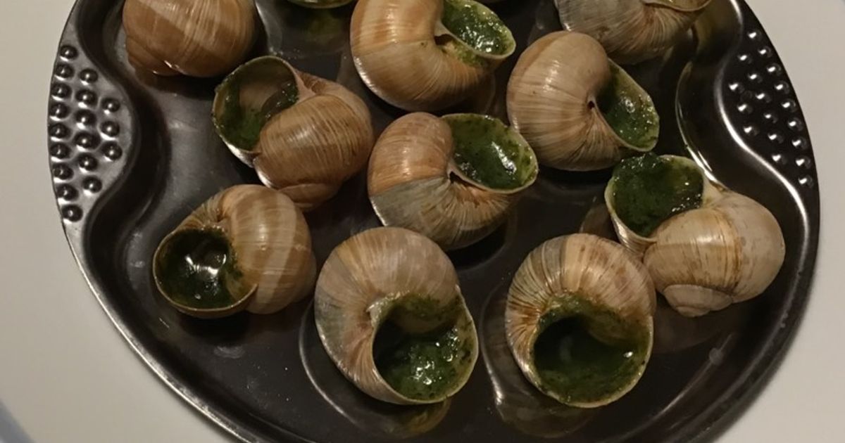 Burgundy Escargots With Shallots, Garlic, And Fresh Herbs Recipe By ...