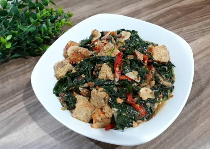 Resep TUMIS ONCOM DAUN KACANG oleh Bulbul Kitchen 🍅 - Cookpad