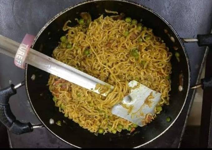 Vegetable Maggi noodles Recipe by Divyanka Dutt - Cookpad
