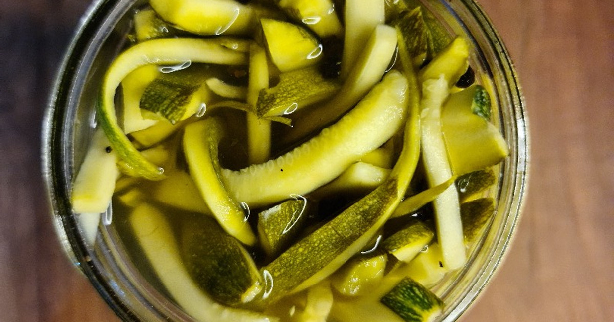Pickled Baby Marrow Recipe by Shandré Candiotes - Cookpad