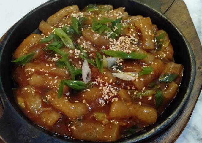 Resep Toppoki oleh hervita nia 🍳🌼 - Cookpad