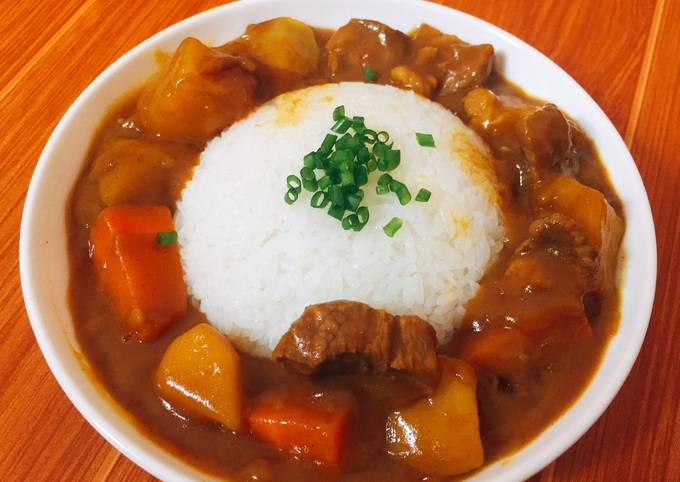 Cách Làm Món Cà ri Nhật với táo, thịt bò của Minh Yến - Cookpad