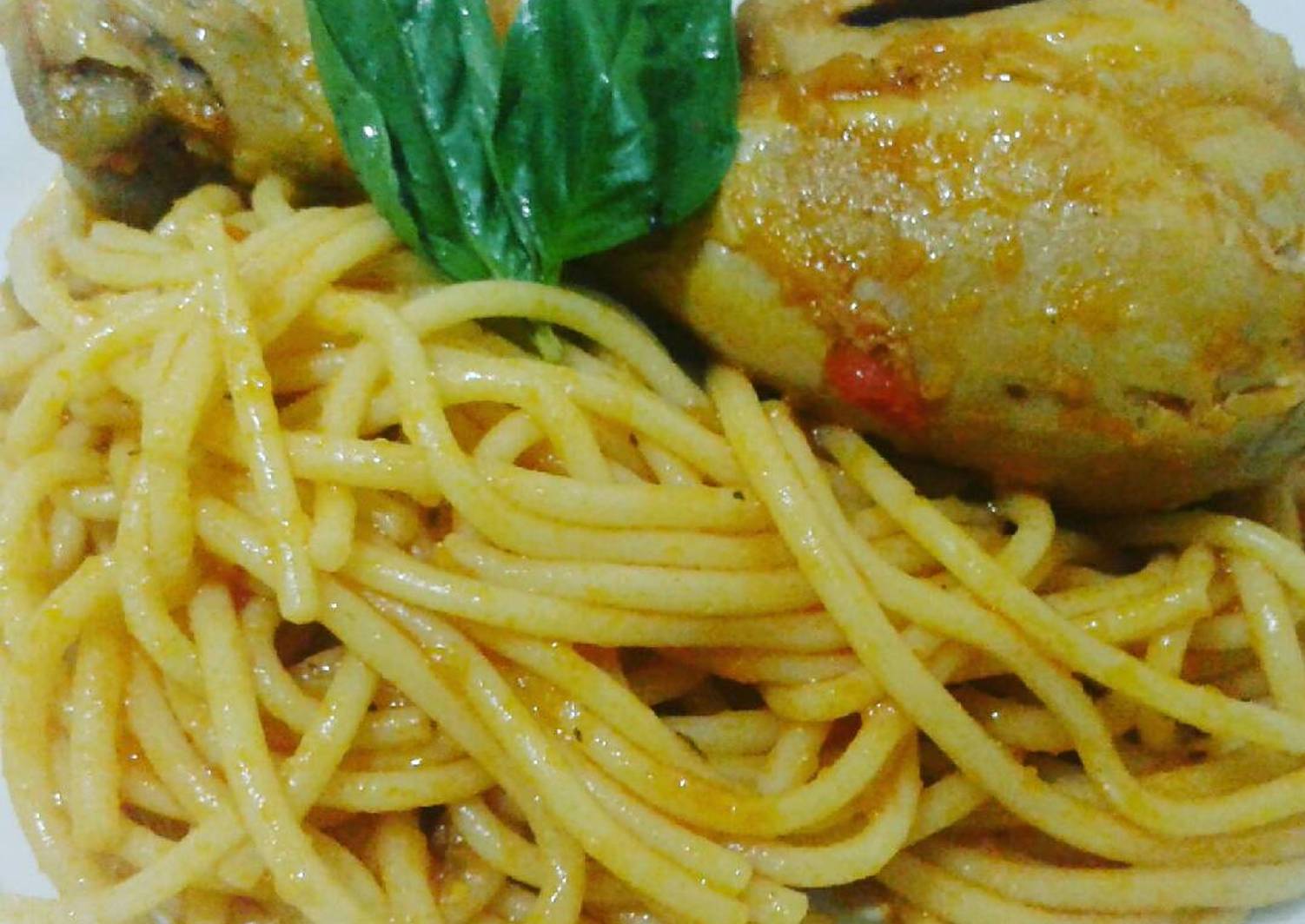 Tallarin de Pollo Receta de Chef Mafer Bravo Carpio - Cookpad