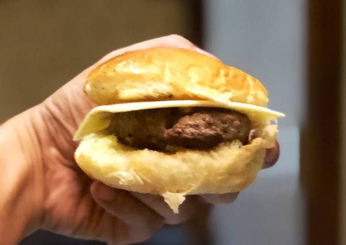 Resep Burger Rumahan oleh Soegianto - Cookpad