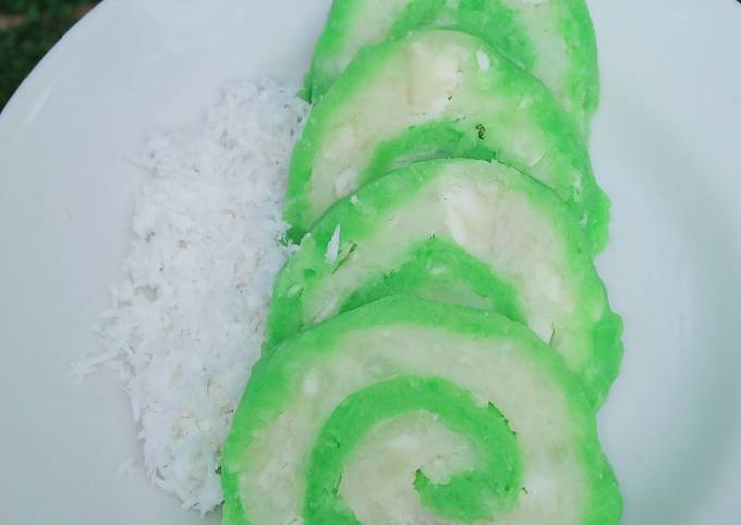 Resep 24. Getuk singkong gulung (versi kekinian) oleh Umy - Cookpad