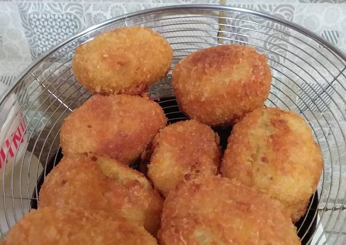 Resep Kroket isi sayur dan daging giling oleh Anti Lubis - Cookpad
